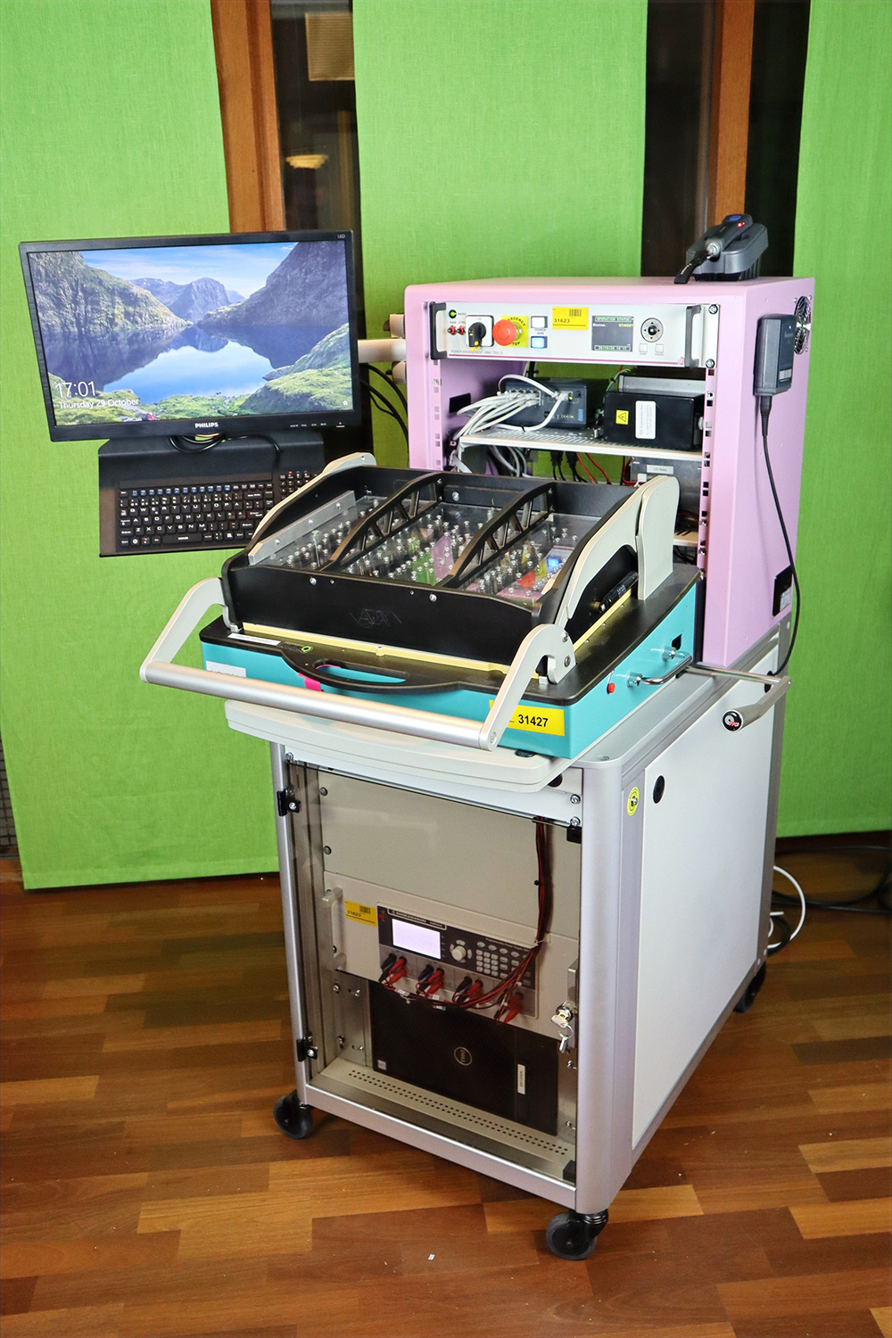 Case Studie - Modular PCB Test System